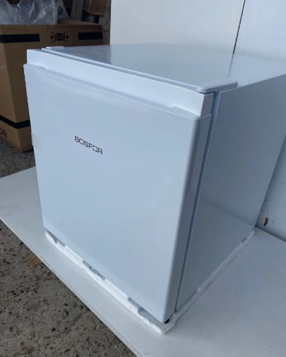 Мини-холодильник Bosfor RF 040 купить по цене 8799 ₽ в интернет ...