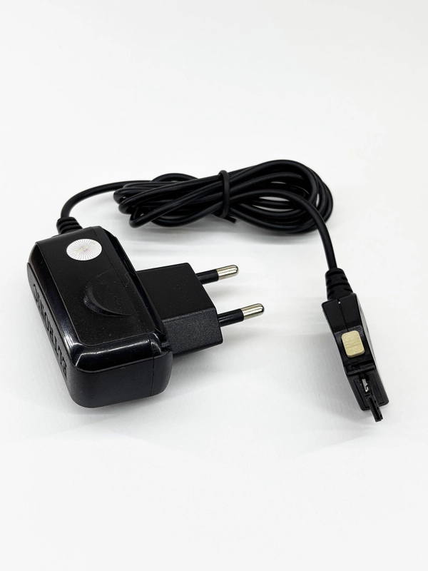 Зарядное устройство Pantech G200, G300, G500, G700, PG1000s, PG1200 ...